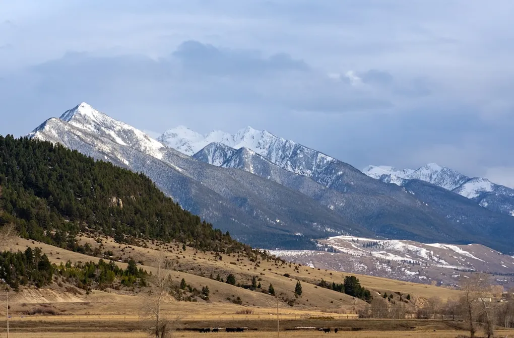 Montana's Chinook Winds: The Warm Winter Phenomenon Explained